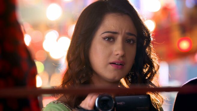 Watch Ee Jeeva Ninagaagi Season 1 Episode 30 : Will Tara Be Caught By Aarohi? - Watch Full ...