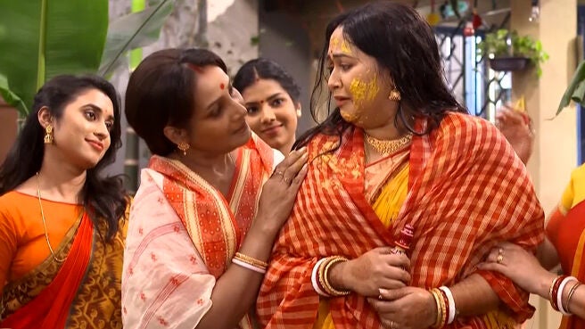 Watch Sohag Gets Emotional Video Online(HD) On JioCinema