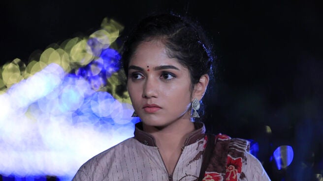 Watch Geetha Season 1 Episode 282 : Geetha Loses The Fun Game - Watch ...