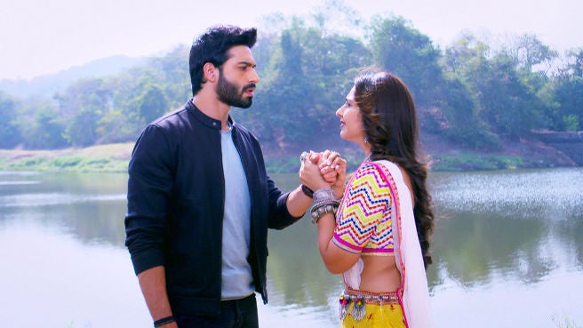 Watch Udaan Season 1 Episode 1241 : Imli Confesses Her Love! - Watch ...