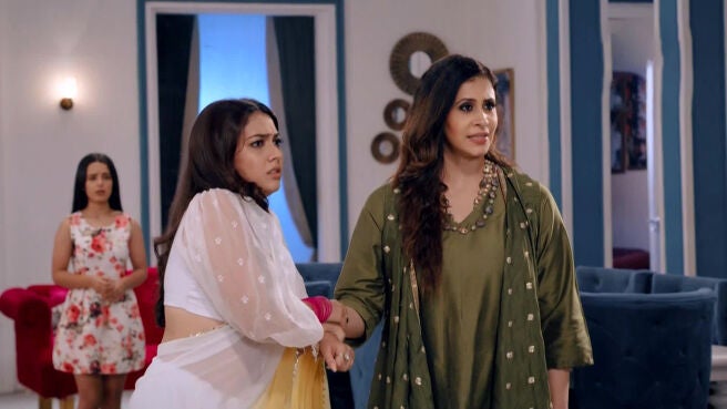 Watch Meera's Shocking Deal Video Online(HD) On JioCinema