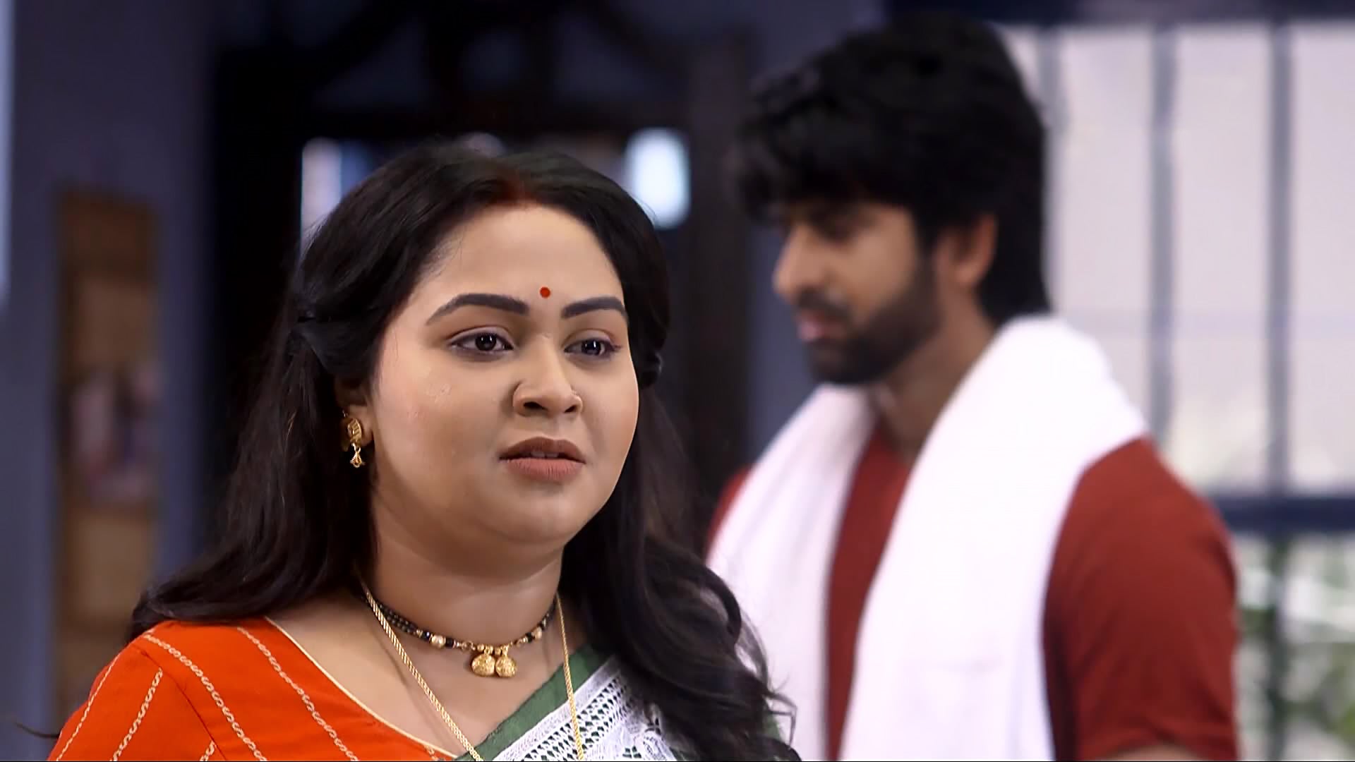 Watch Chand Spends Time With Sohag Video Online(HD) On JioCinema