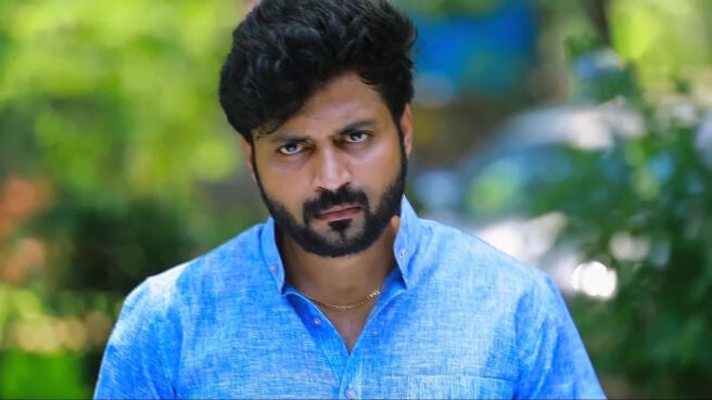 Watch Karthick Confonts Karuppu Video Online(HD) On JioCinema