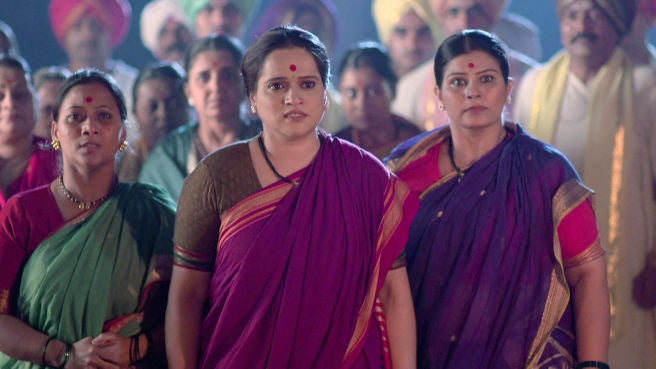 Watch Swamini Season 1 Episode 99 : Savitribai Revolts Against Paunya ...