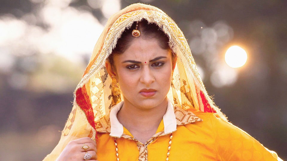 Watch Devanshi Season 1 Episode 51 : Will Sarla Find Out Maa Kusum's Secrets? - Watch Full ...