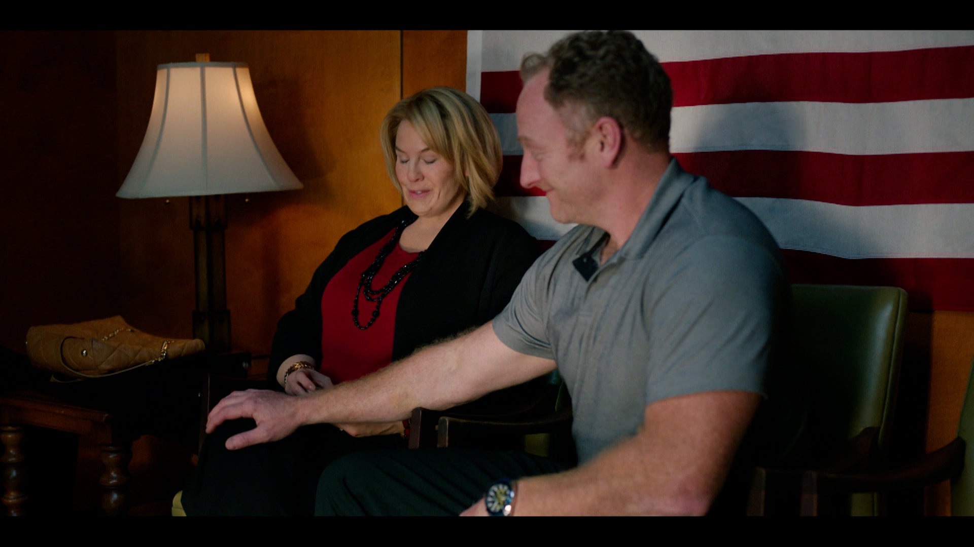 Watch The Thing About Pam Season 1 Episode 3 : She's A Star Witness ...