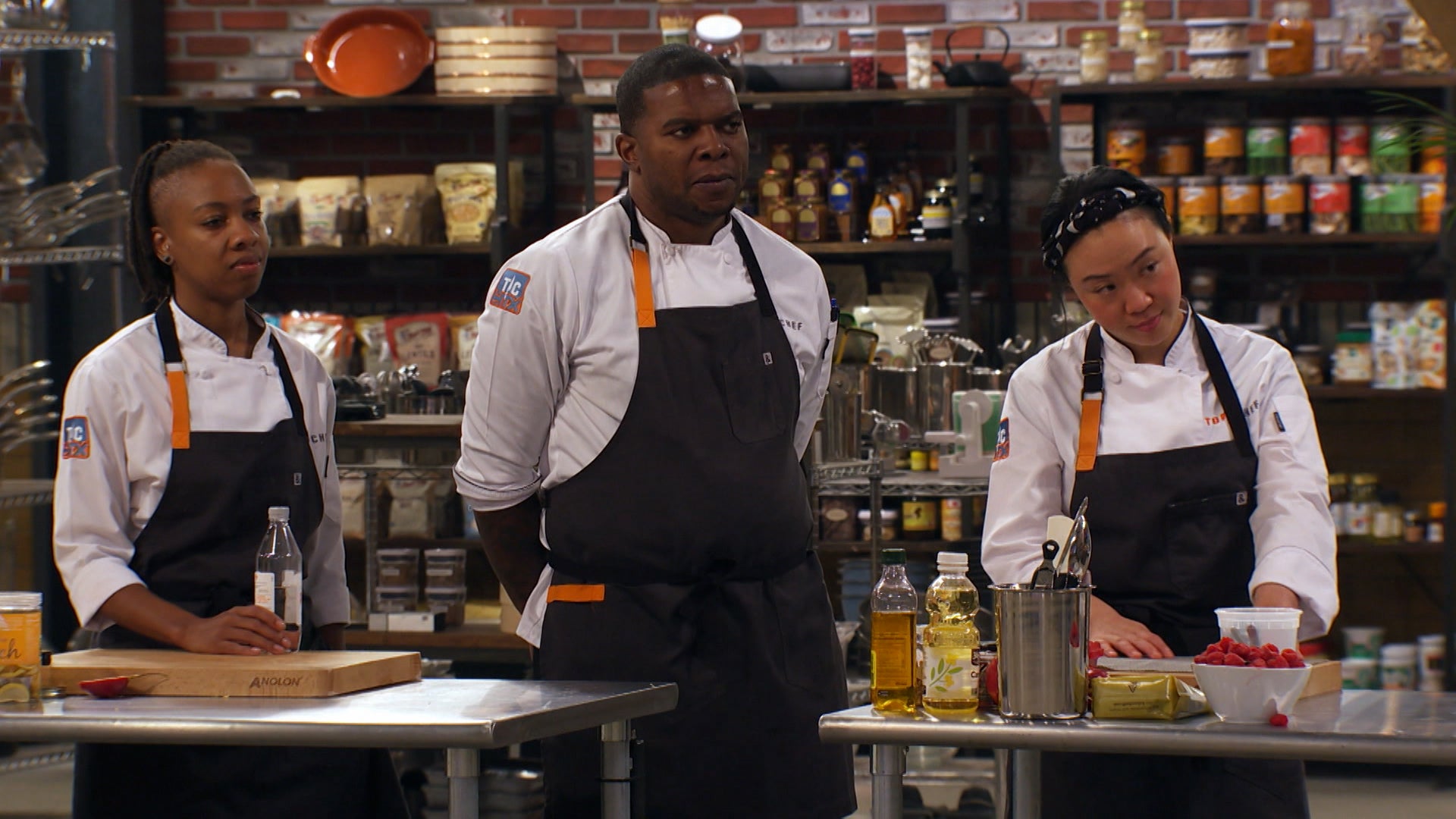 Watch Top Chef Season 19 Episode 9 : Freedmen's Town - Watch Full ...