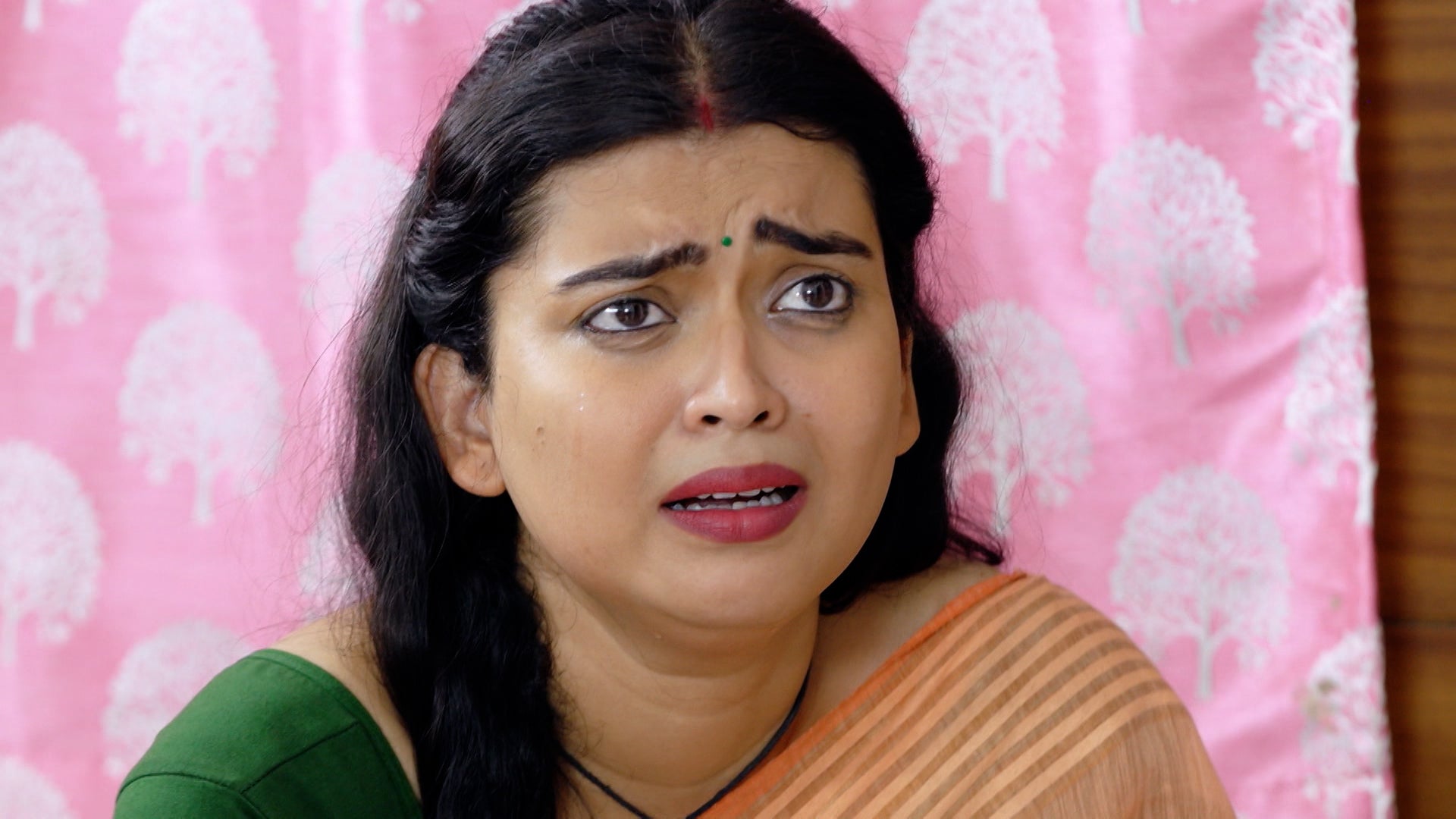 Watch Rashi Rikshawwali Season 1 Episode 894 : Raashi Is Unable To Walk ...