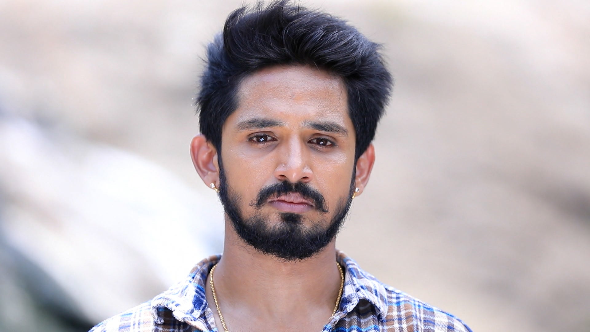 Watch Geetha Season 1 Episode 947 : Vijay's Decision To Commit Suicide ...