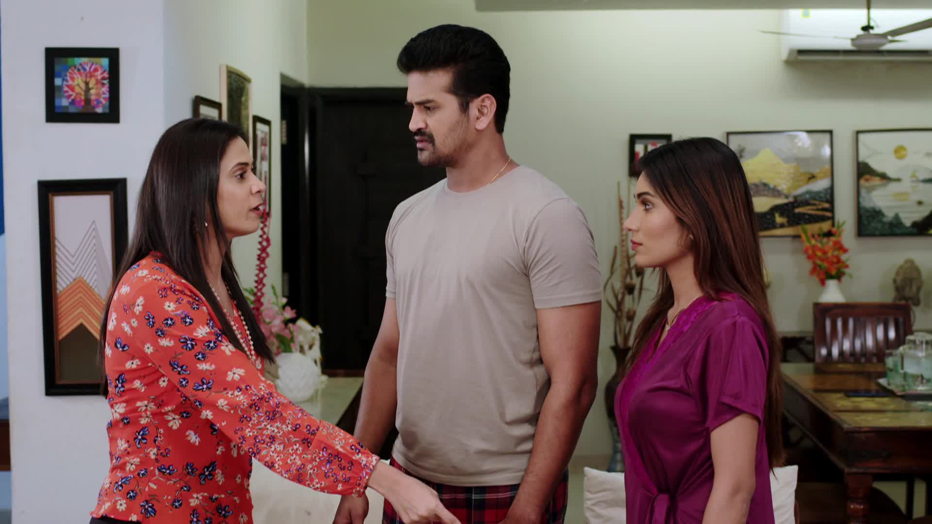 Watch Jeev Majha Guntala Season 1 Episode 729 : Antara Reveals The Truth - Watch Full Episode ...