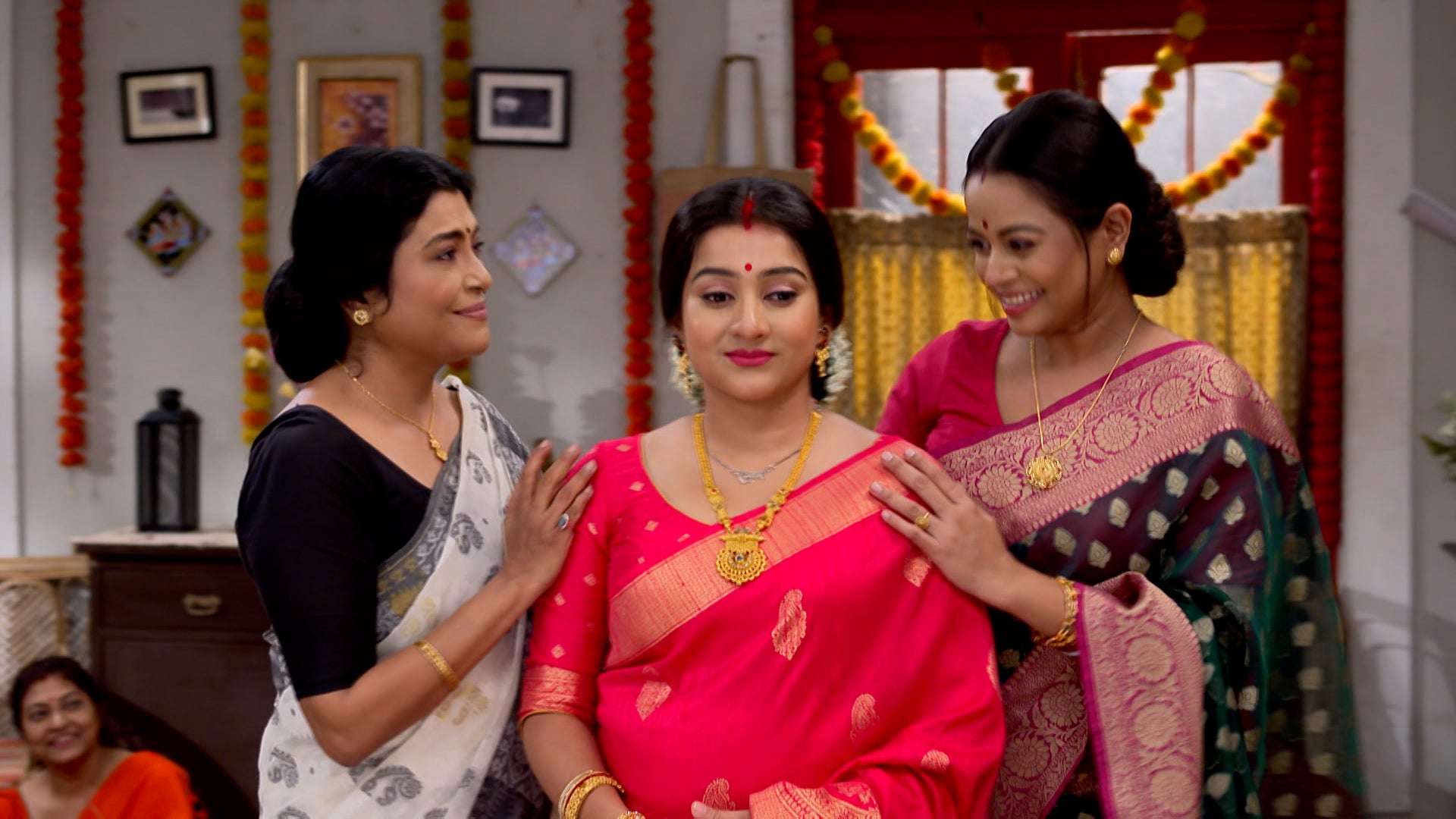 Watch Tumpa Autowali Season 1 Episode 478 : Tumpa's Family Prepare For ...