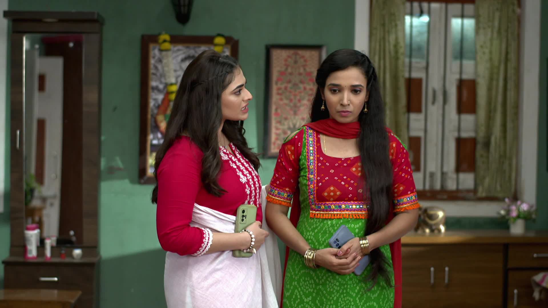 Watch Rama Raghav Season 1 Episode 222 : Rama Warns Ashwini - Watch ...