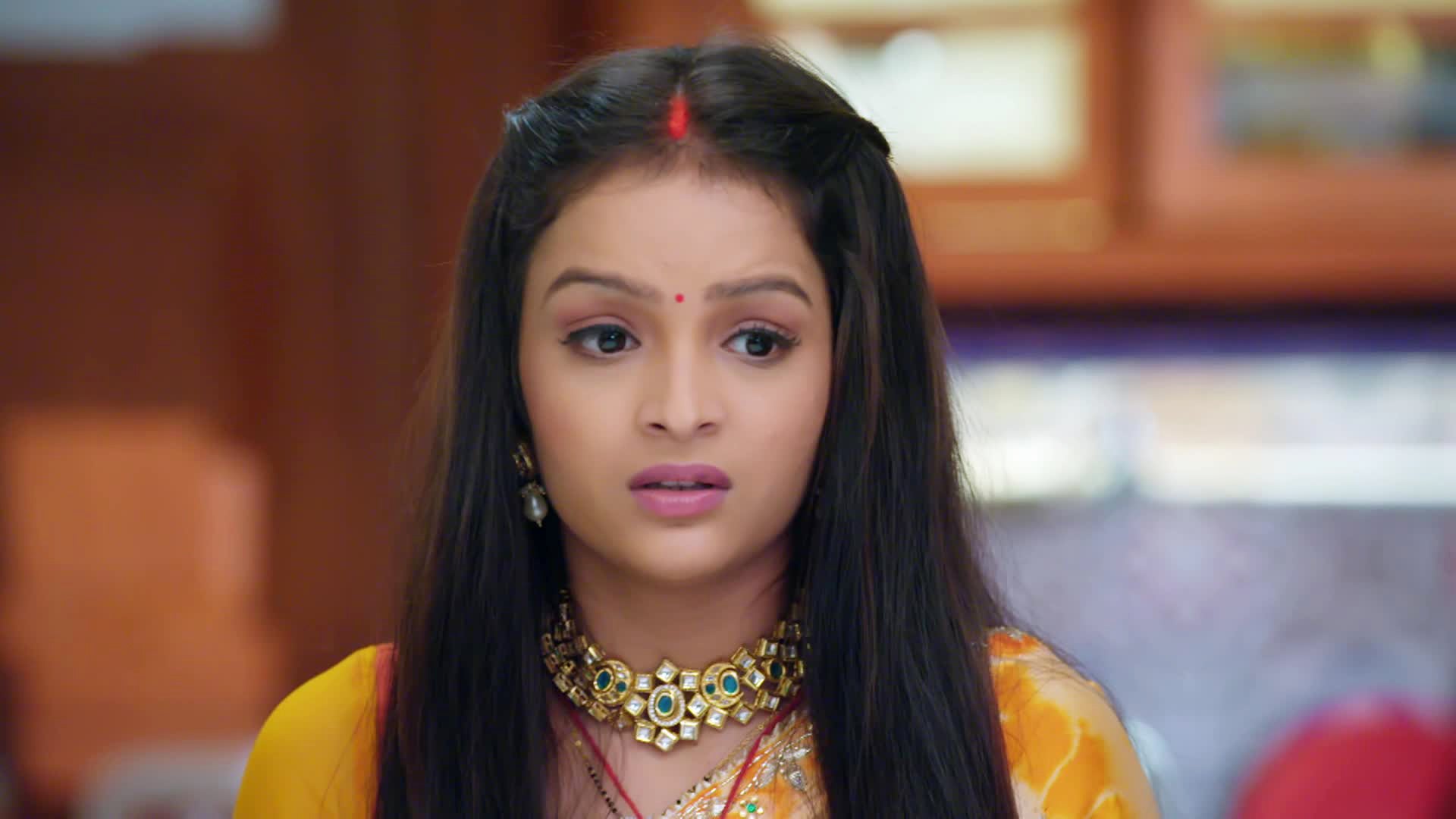 Watch Suhaagan Season 1 Episode 160 : Bindiya Faces A Disaster - Watch ...