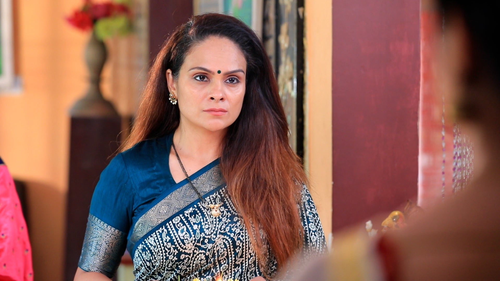 Watch Olavina Nildana Season 1 Episode 398 : What Will Be Nirupama's Response? - Watch Full ...