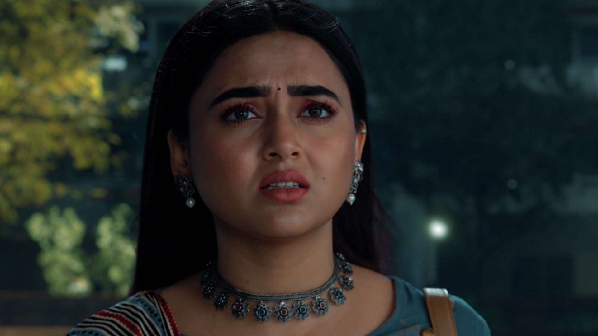 Watch Naagini Season 6 Episode 96 : Prathna Gets A Flashback - Watch ...