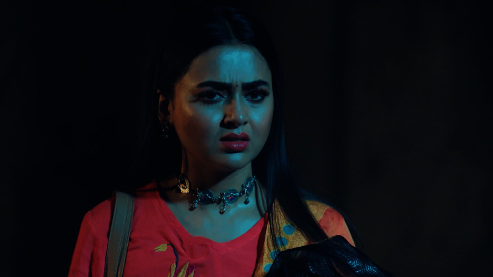 Watch Naagini Season 6 Episode 104 : Prathna Grows Suspicious - Watch ...