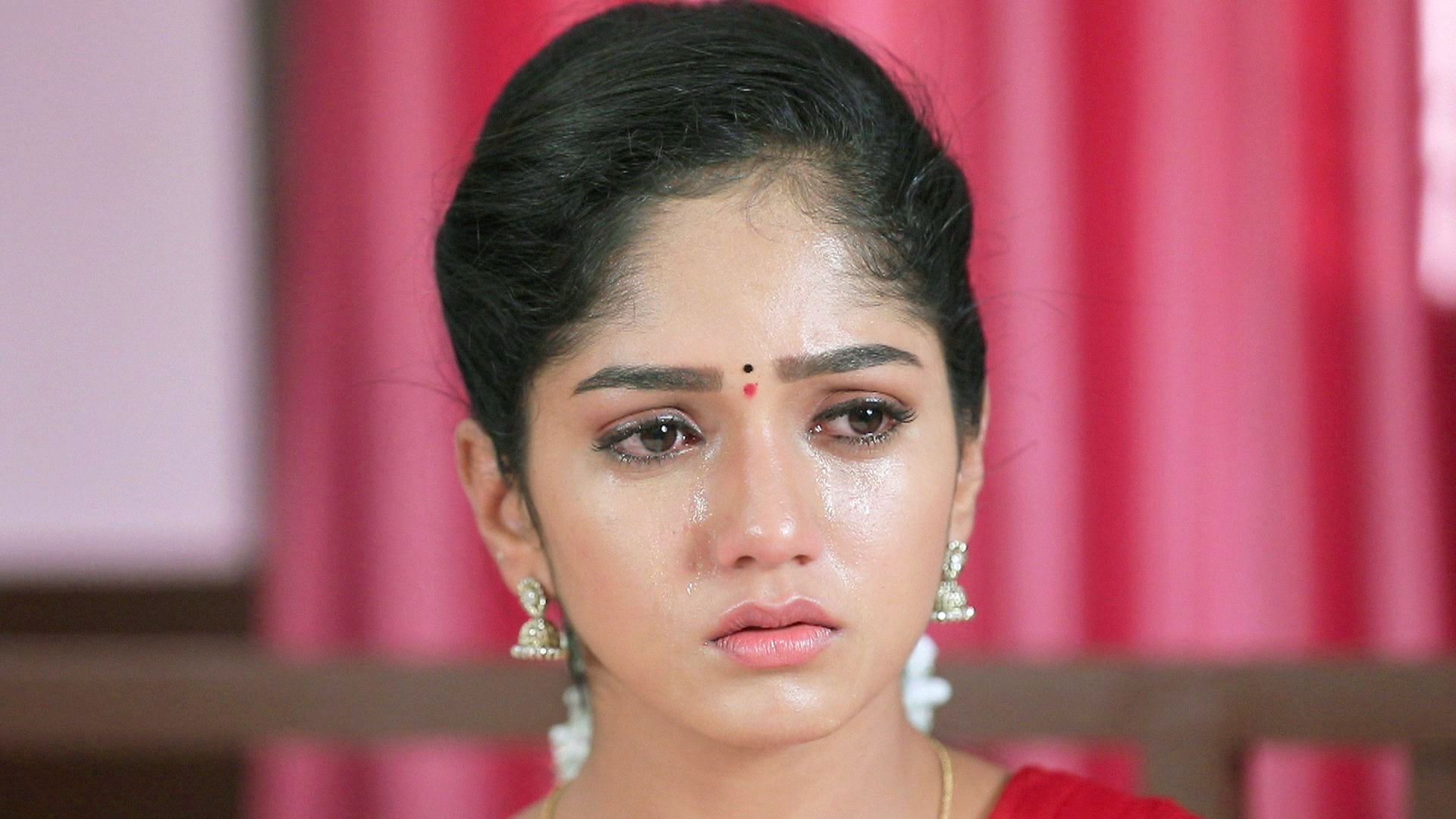 Watch Geetha Season 1 Episode 17 : Geetha Is Shattered! - Watch Full ...