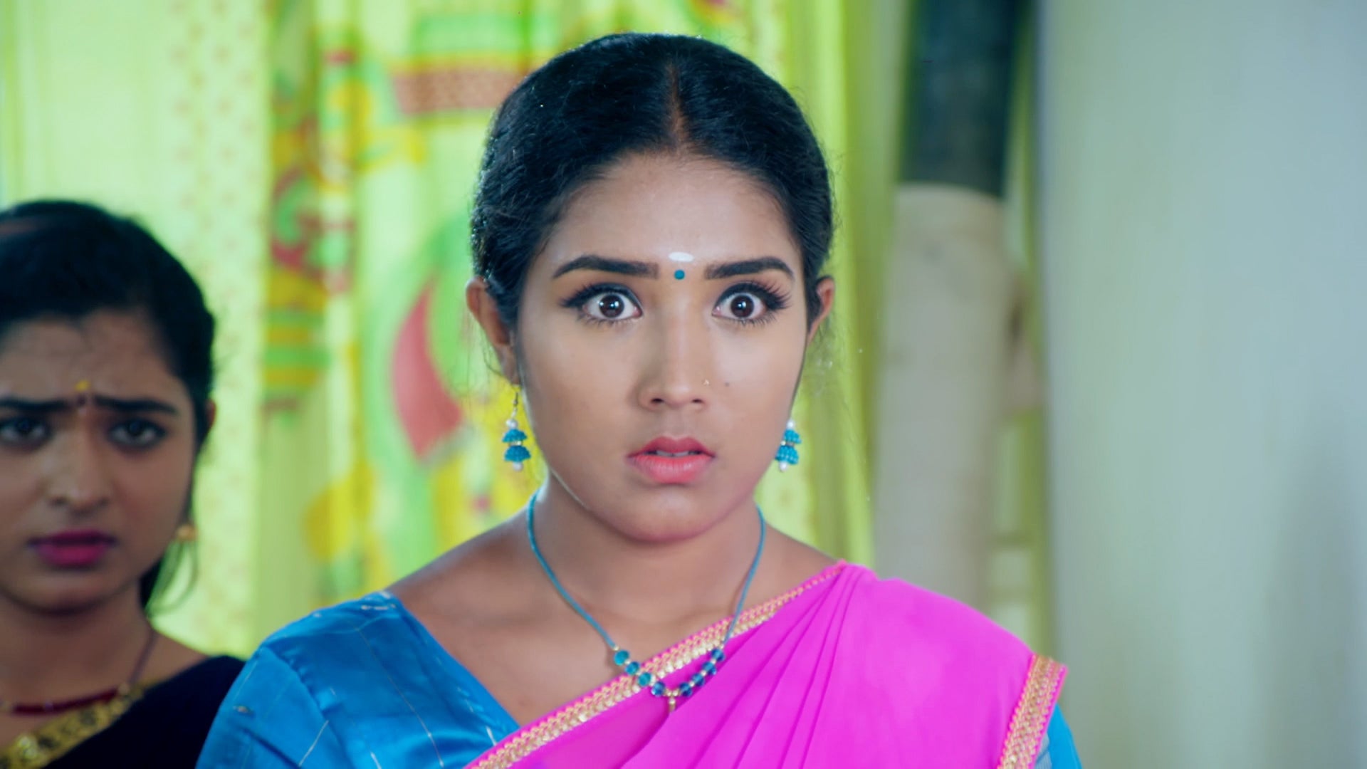 Watch Thari Season 1 Episode 106 : New Obstacle For Annam! - Watch Full ...