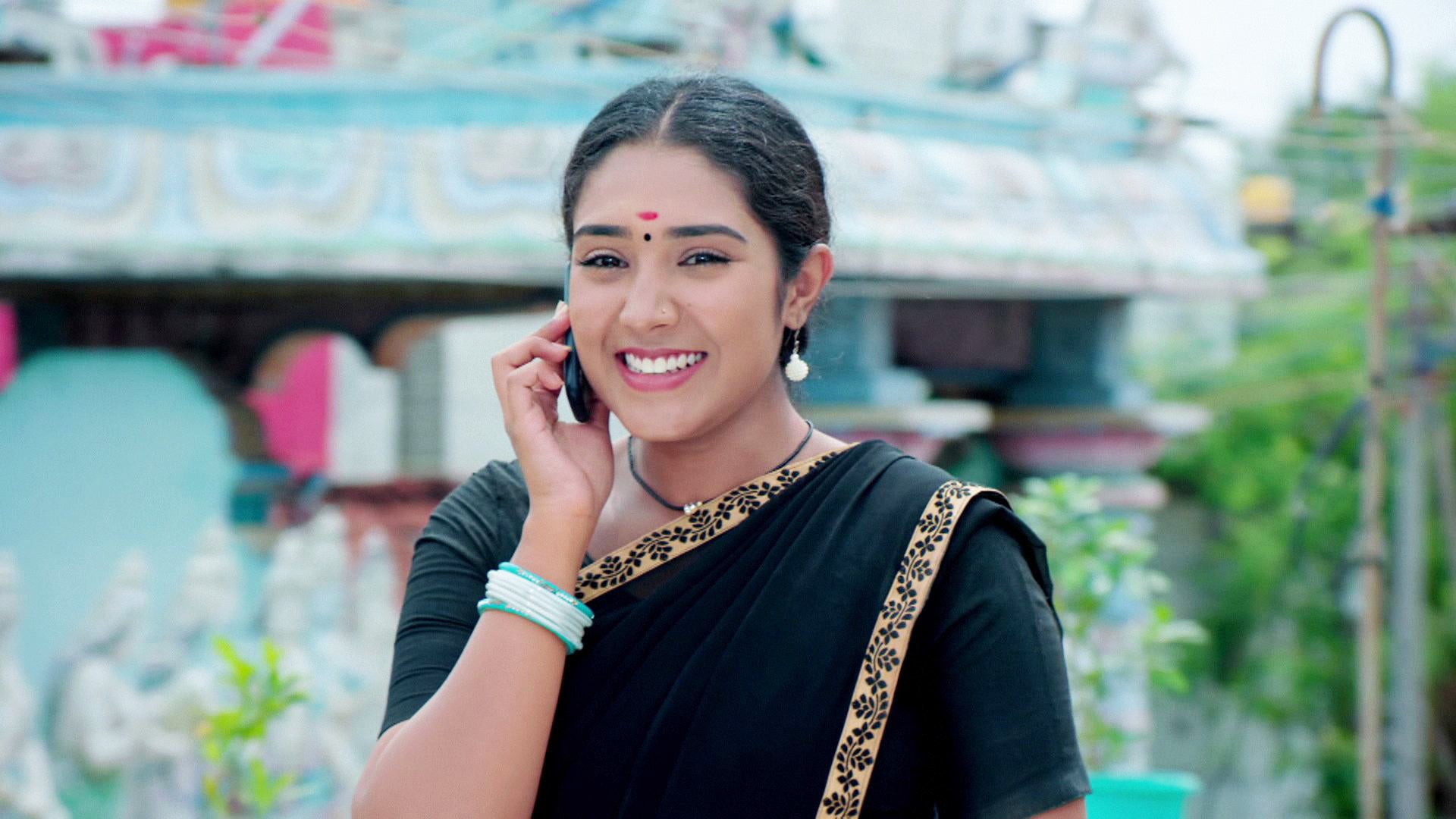 Watch Thari Season 1 Episode 133 : Annam Gets A New Contract! - Watch ...