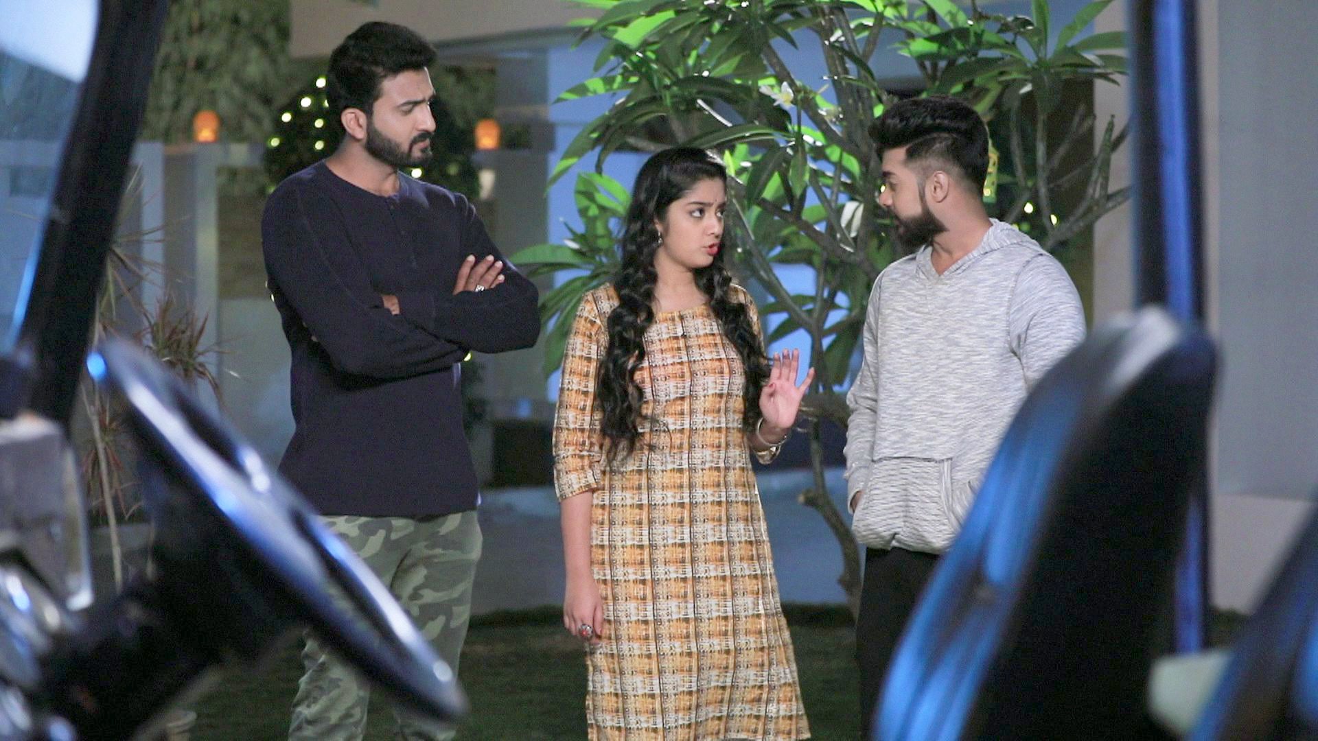 Watch Nammane Yuvarani Season 1 Episode 17 : Meera And Saketh Advise ...