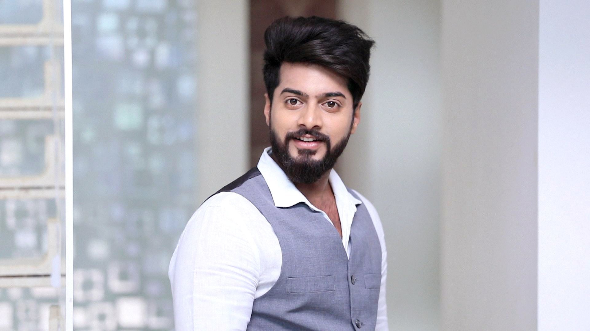 Watch Nammane Yuvarani Season 1 Episode 58 : Aniket's Gift For Saketh ...