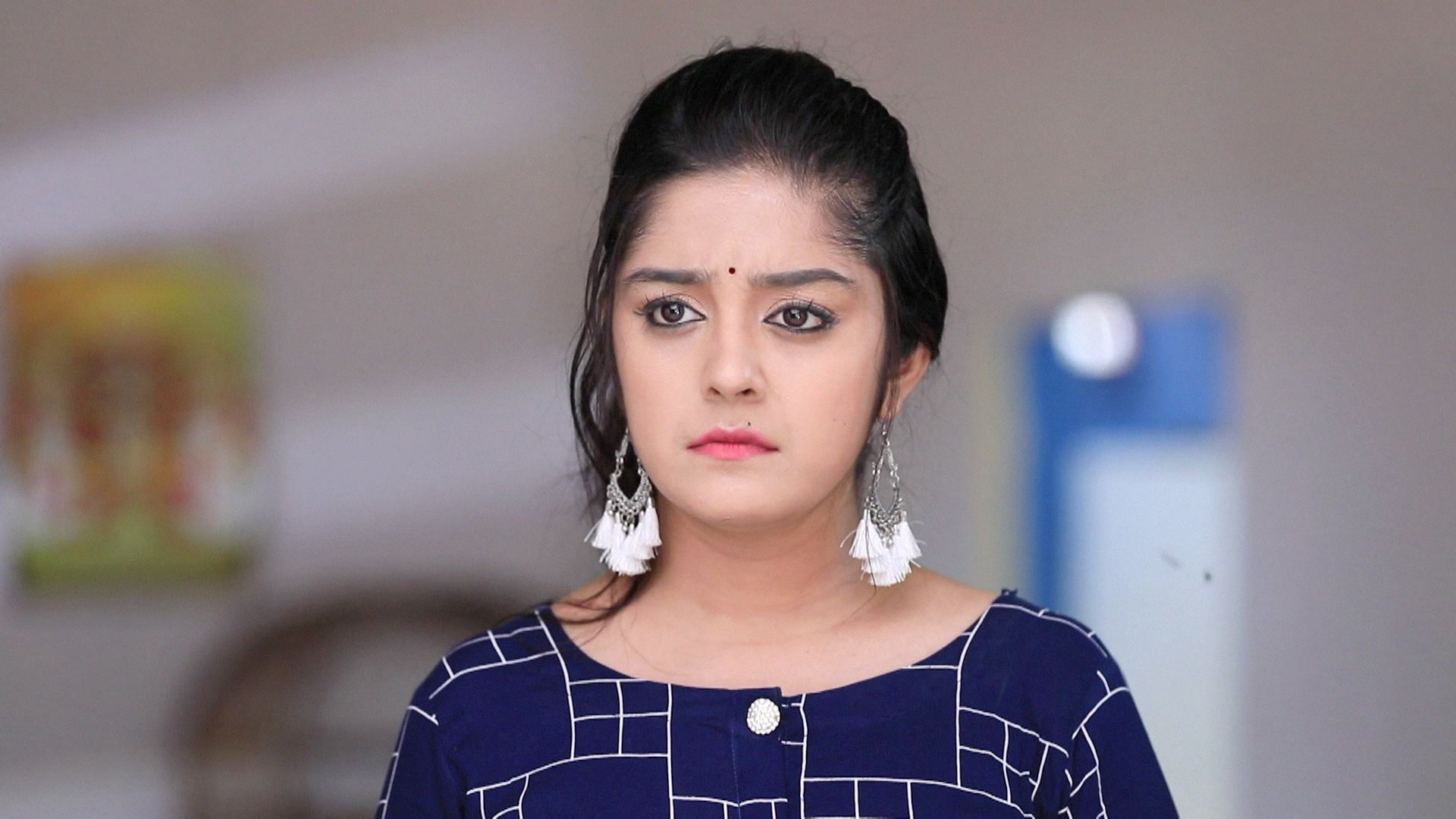 Watch Nammane Yuvarani Season 1 Episode 107 : Meera Is Puzzled! - Watch ...