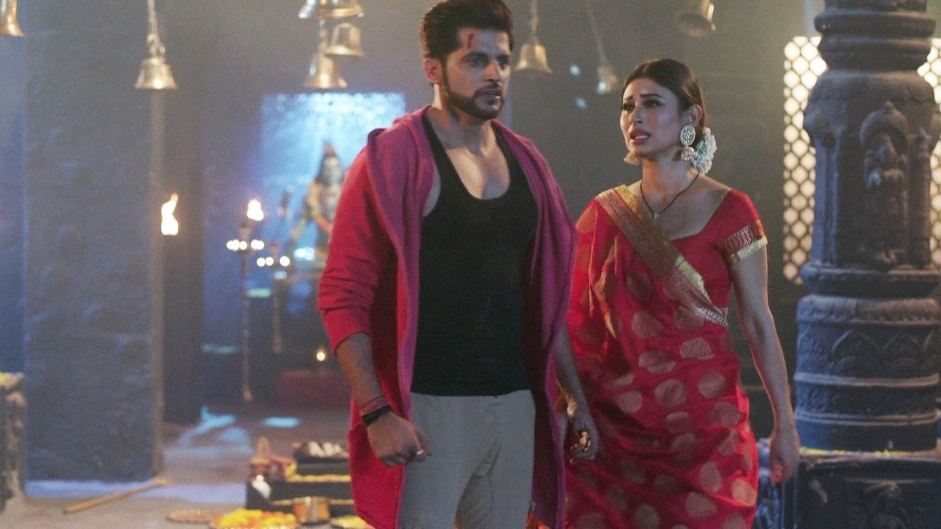 Watch Naagin Season 2 Episode 26 : Shivangi Learns Rocky's Impeccable ...