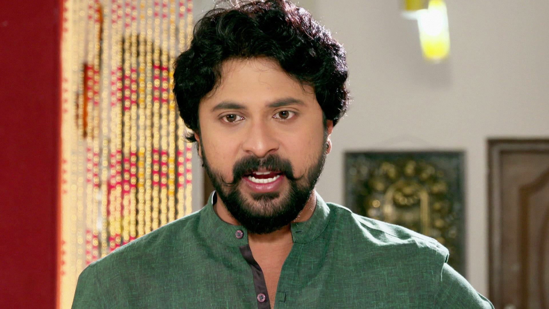 Watch Kulavadhu Season 1 Episode 745 : Vedh In His Fury Claims To Leave ...