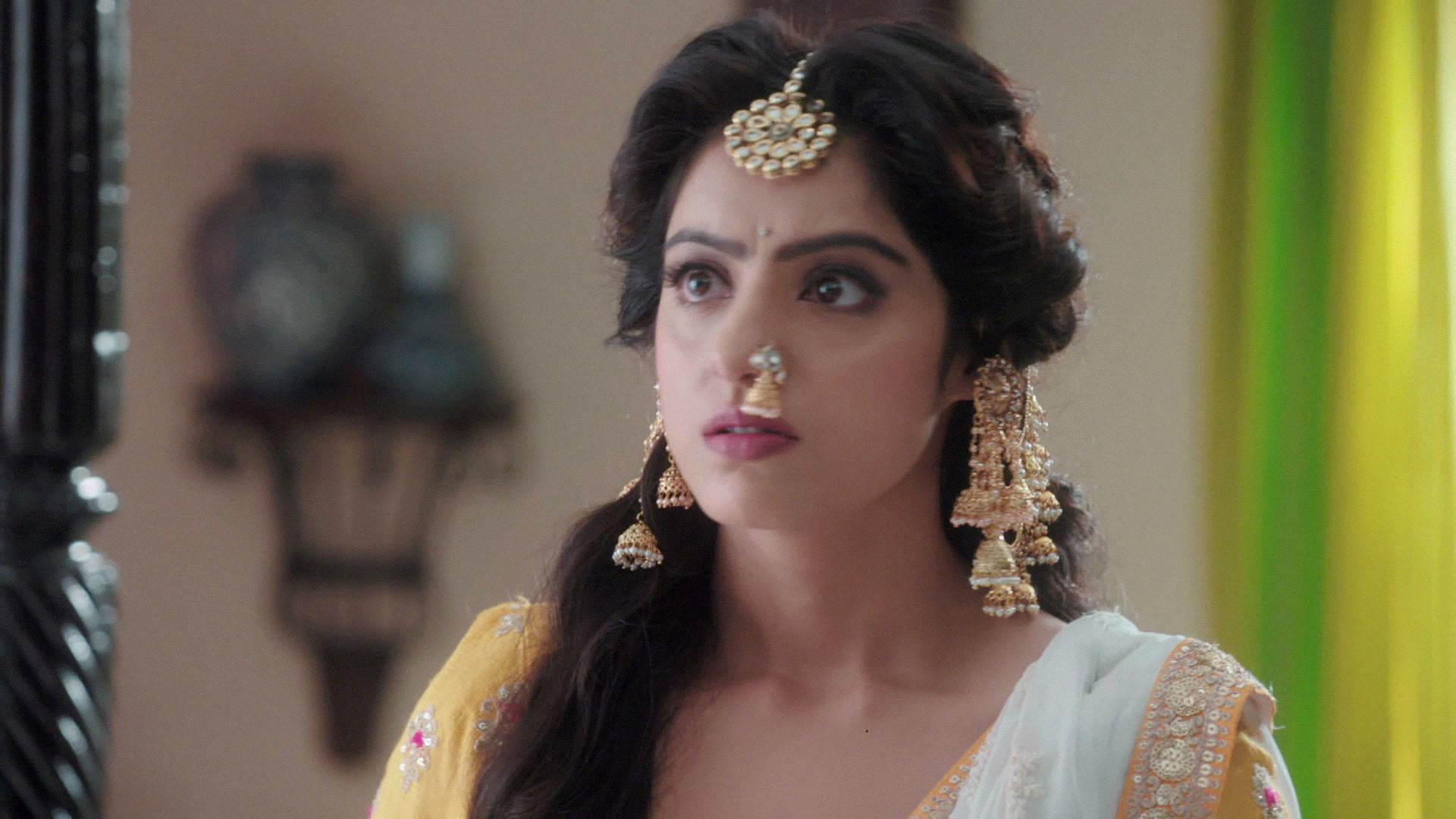 Watch Sandhya Season 1 Episode 9 : Mishap At Sandhya's Pre-wedding ...