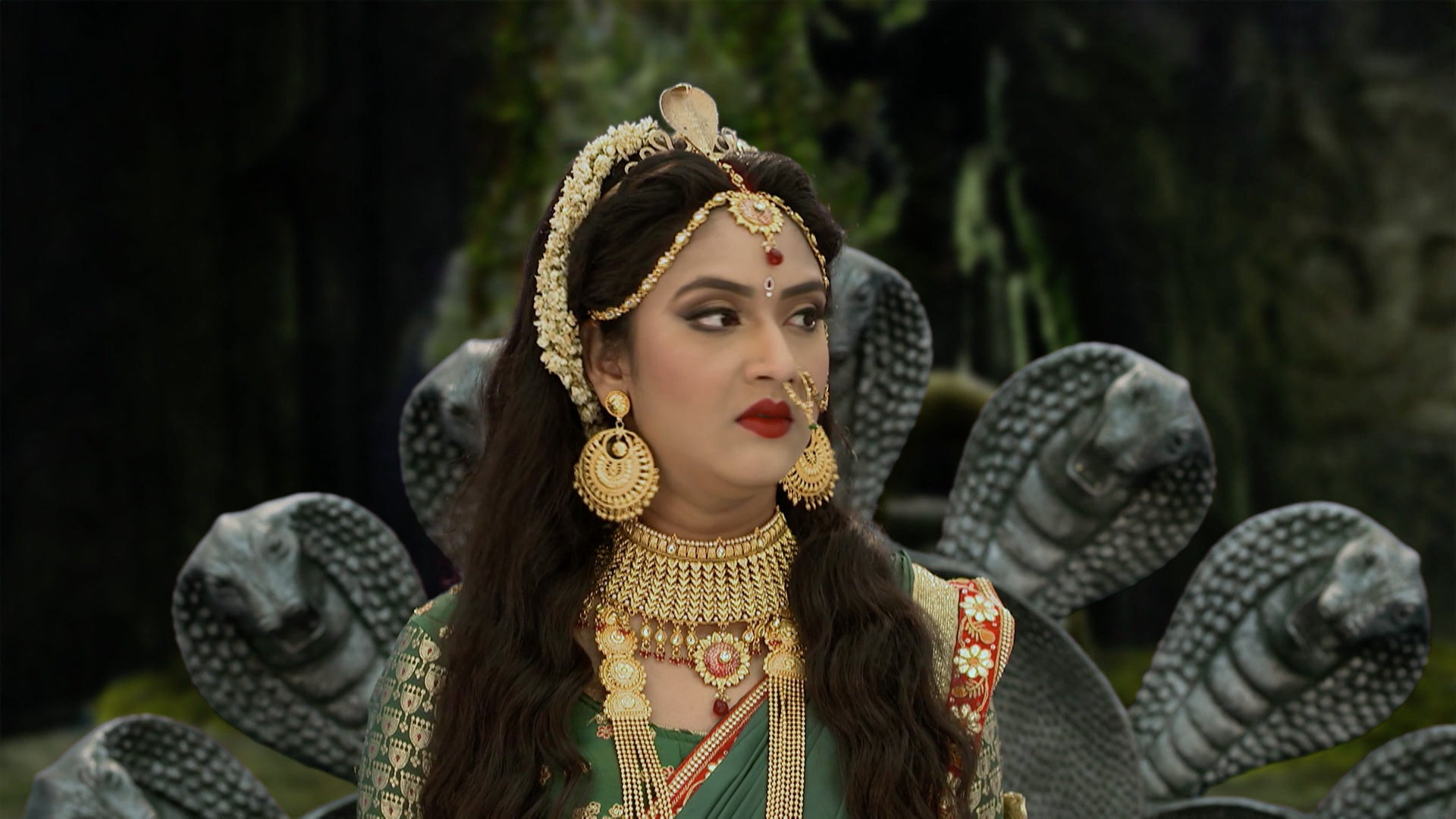 Watch Manasa Season 1 Episode 163 : Manasa's New Set Of Problems ...