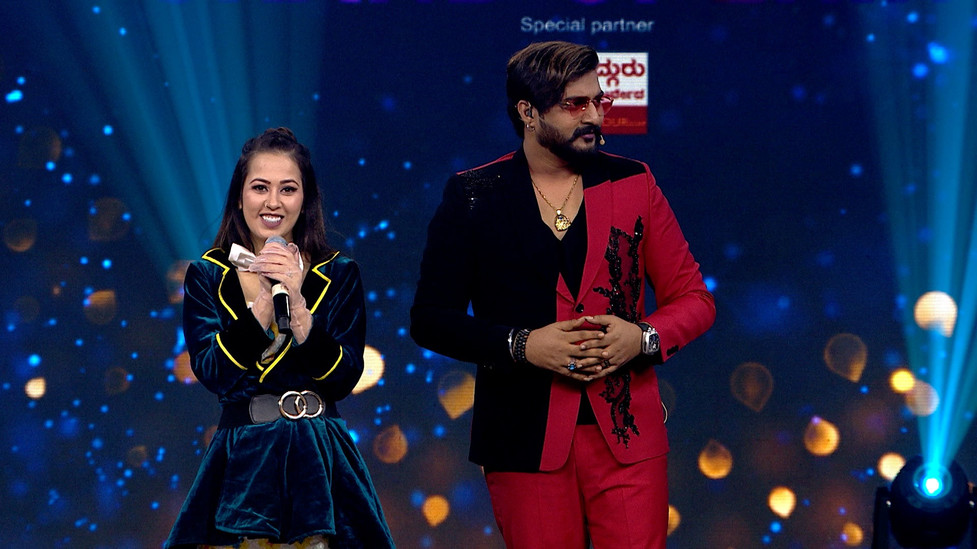 Watch Gicchi GiliGili Season 3 Episode 2 : Jodis Tied Up, Lets Laugh In New Way - Watch Full ...