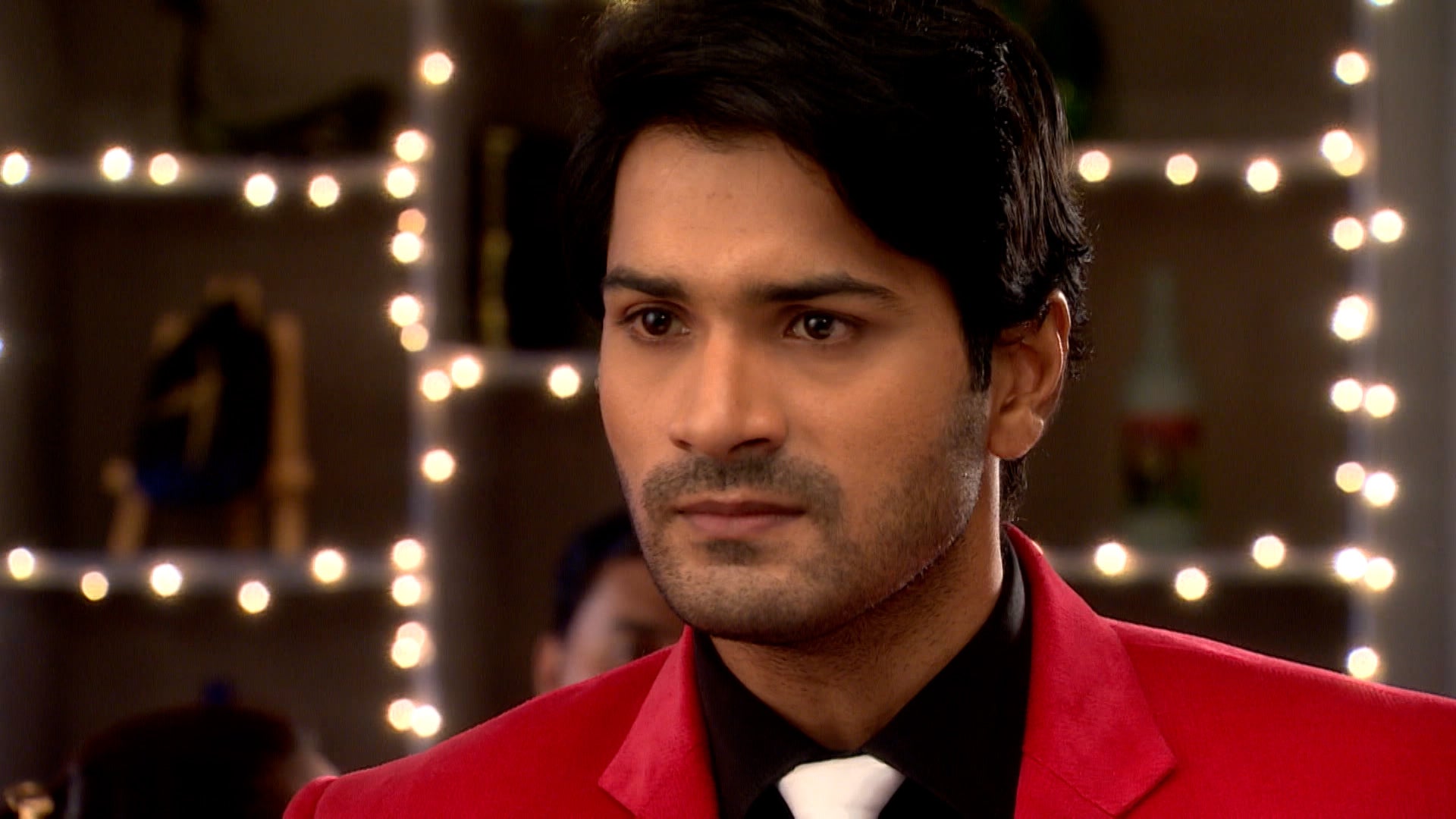 Watch Muddu Bangara Season 1 Episode 955 : Akash Slaps Vishnu - Watch ...