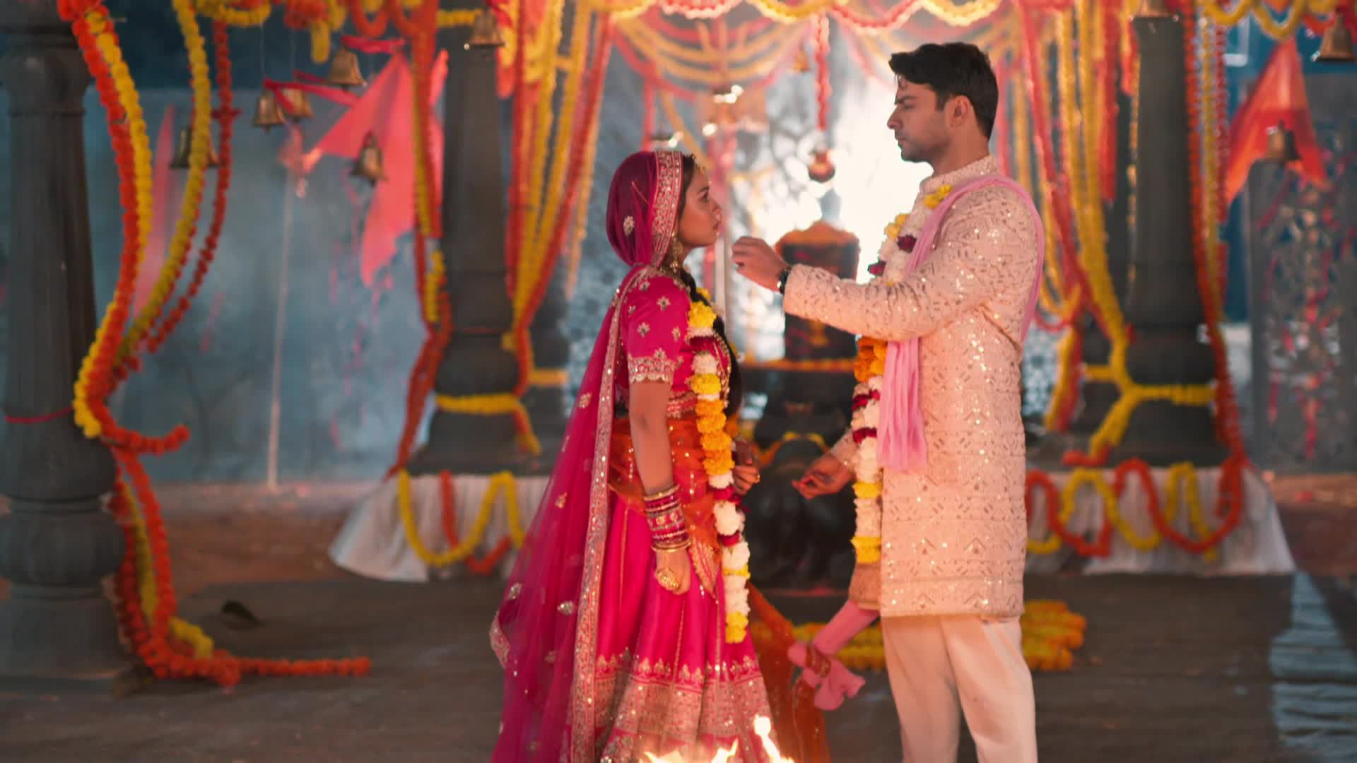 Watch Qayaamat Se Qayaamat Tak Season 1 Episode 17 : Poornima-Rajneesh ...