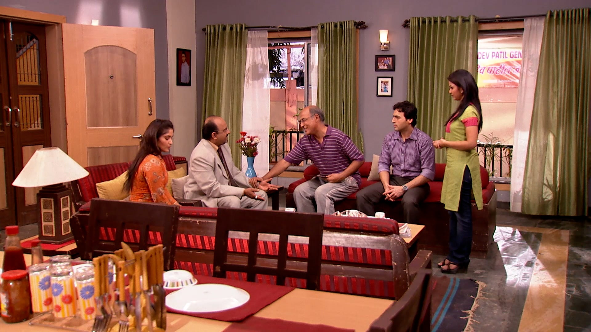 Watch Parichay Season 1 Episode 83 : Raveena And Vikram's Marriage ...