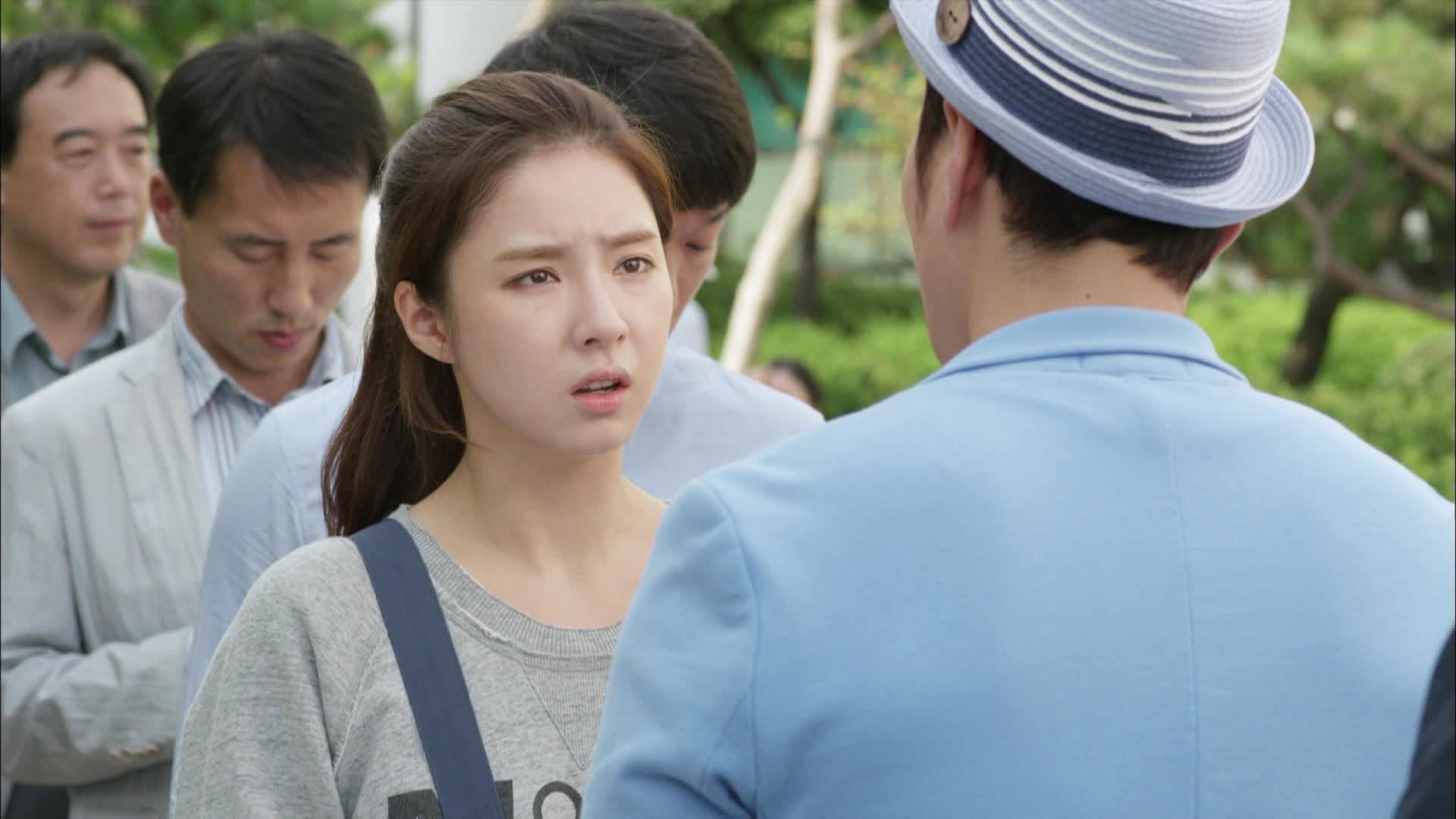 Watch Blade Man Season 1 Episode 1 : Meet The Kind-hearted Sedong ...