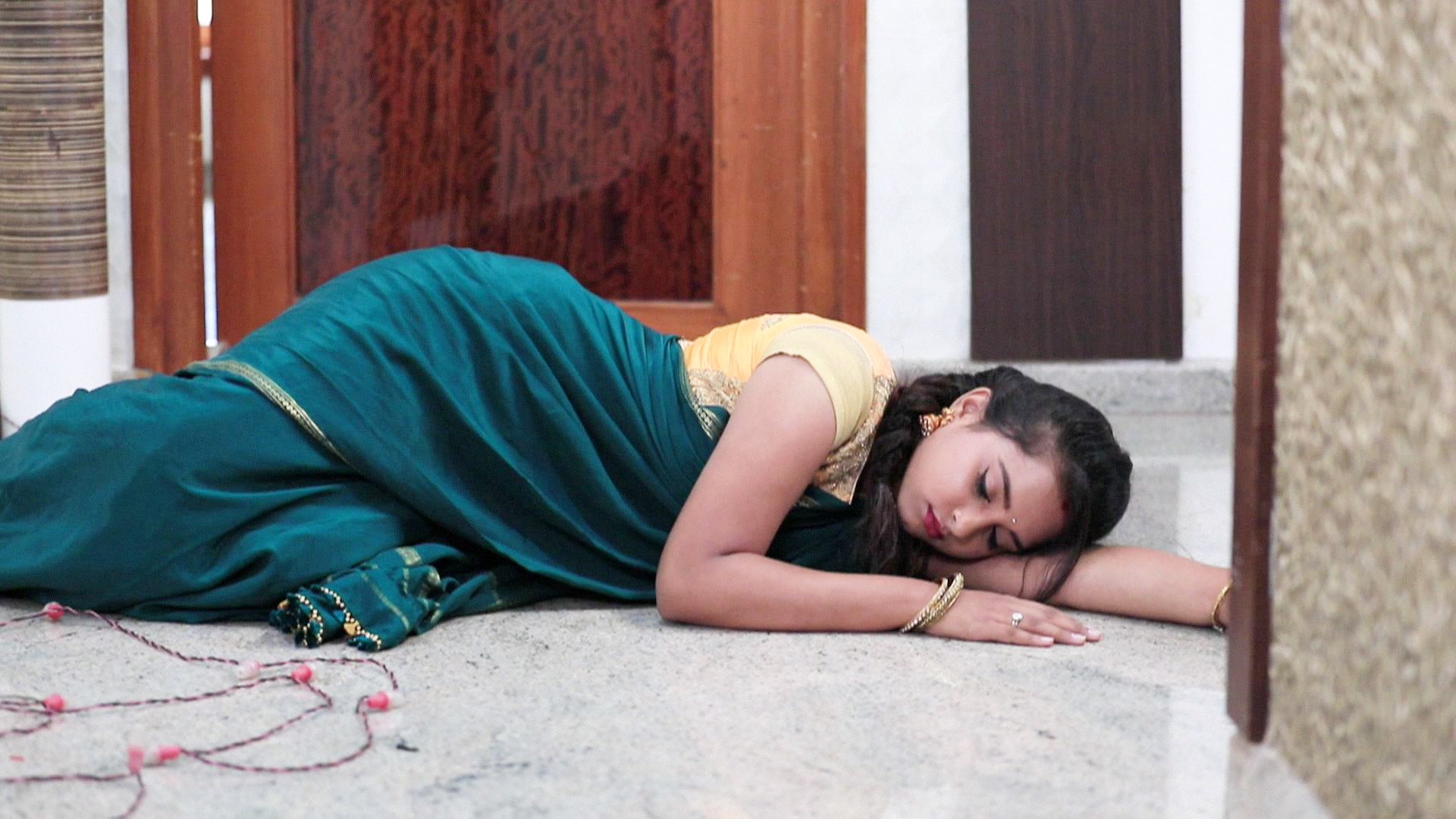 Watch Raja Rani Season 1 Episode 329 : Chukki Suffers An Electric Shock ...