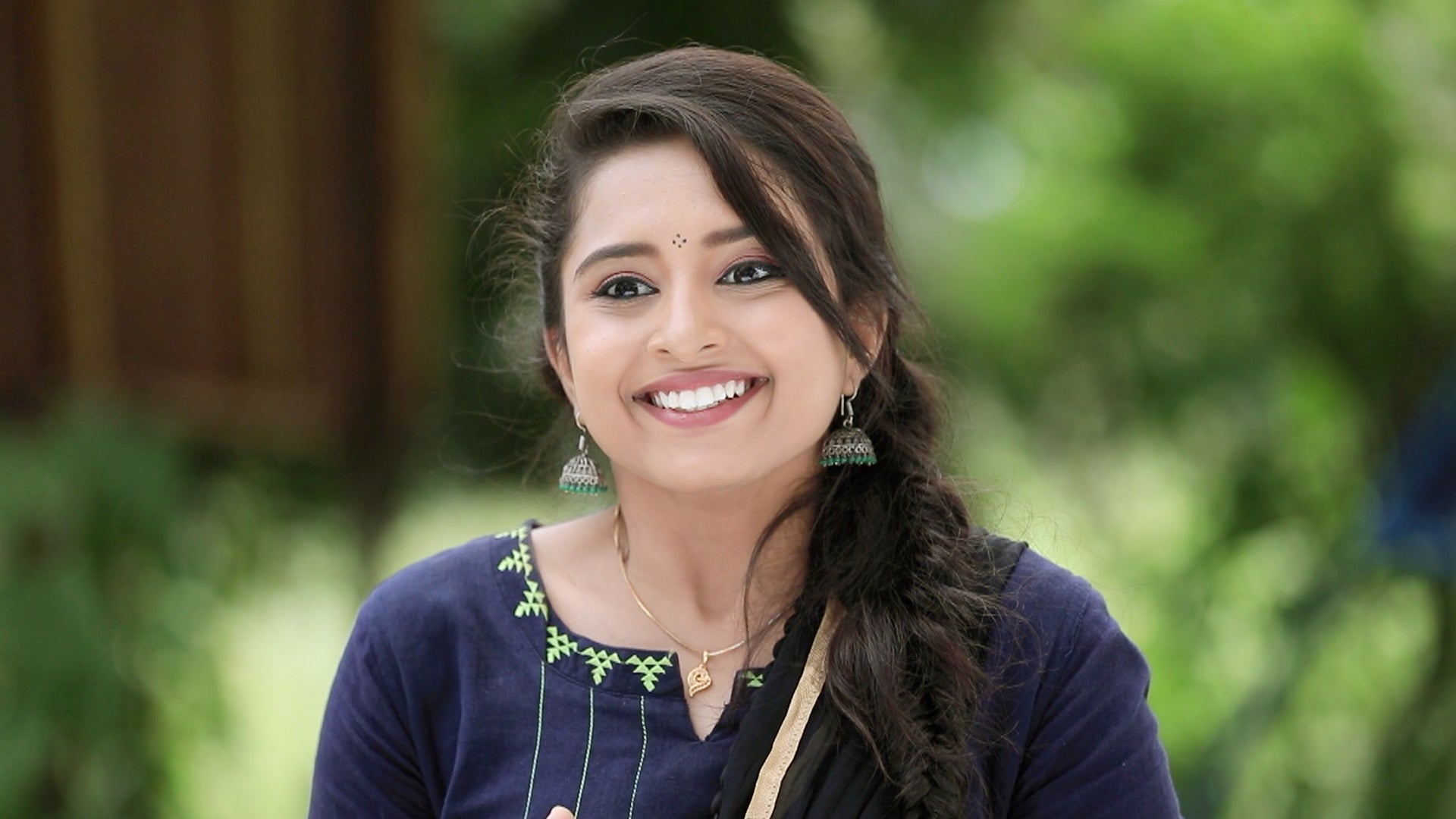 Watch Raja Rani Season 1 Episode 1 : Chukki, The Queen Of Mishaps ...
