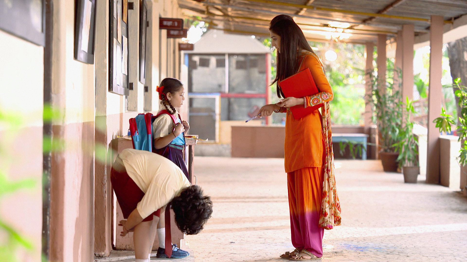 Watch Devanshi Season 1 Episode 47 : Devanshi's First Day At School ...