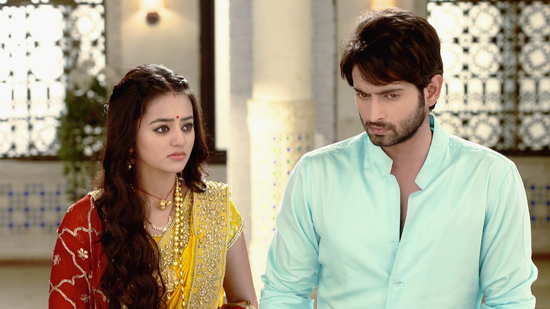 Watch Devanshi Season 1 Episode 200 : Devanshi Finds Vardhan Guilty! - Watch Full Episode Online ...