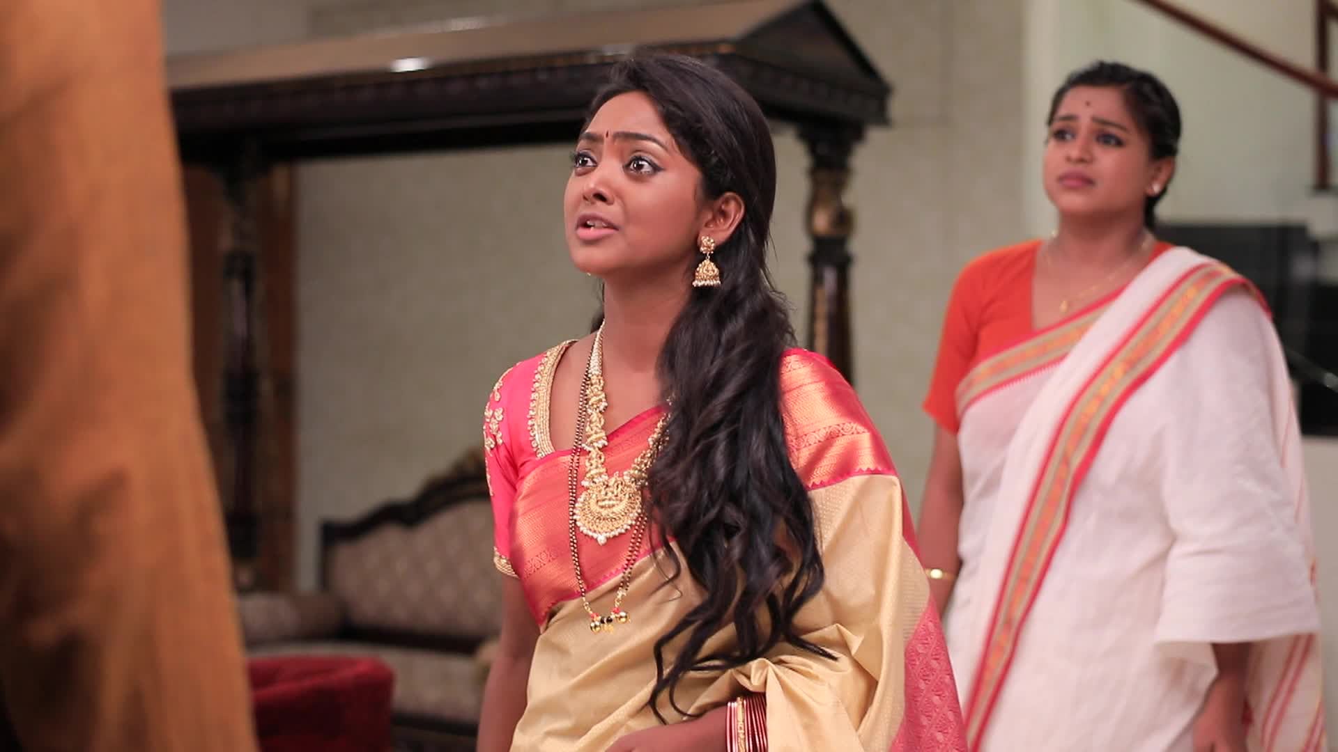 Watch Lakshana Season 1 Episode 190 : Nakshatra Gets Distressed - Watch ... Watch Lakshana Season 1 Episode 190 : Nakshatra Gets Distressed - Watch ...