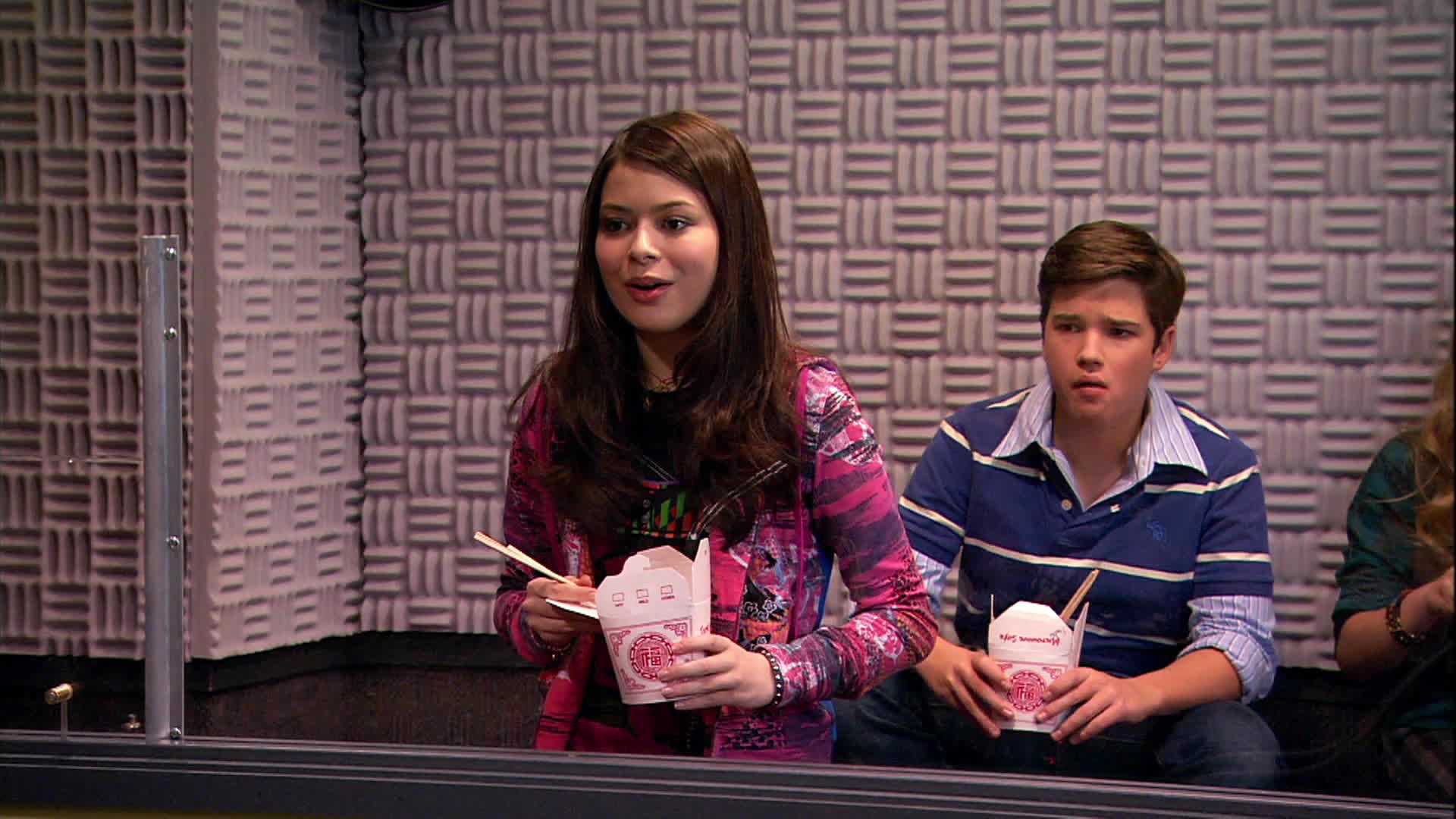Watch Icarly Season 2 Episode 44 Icarly Noras Trap Watch Full Episode Onlinehd On Jiocinema