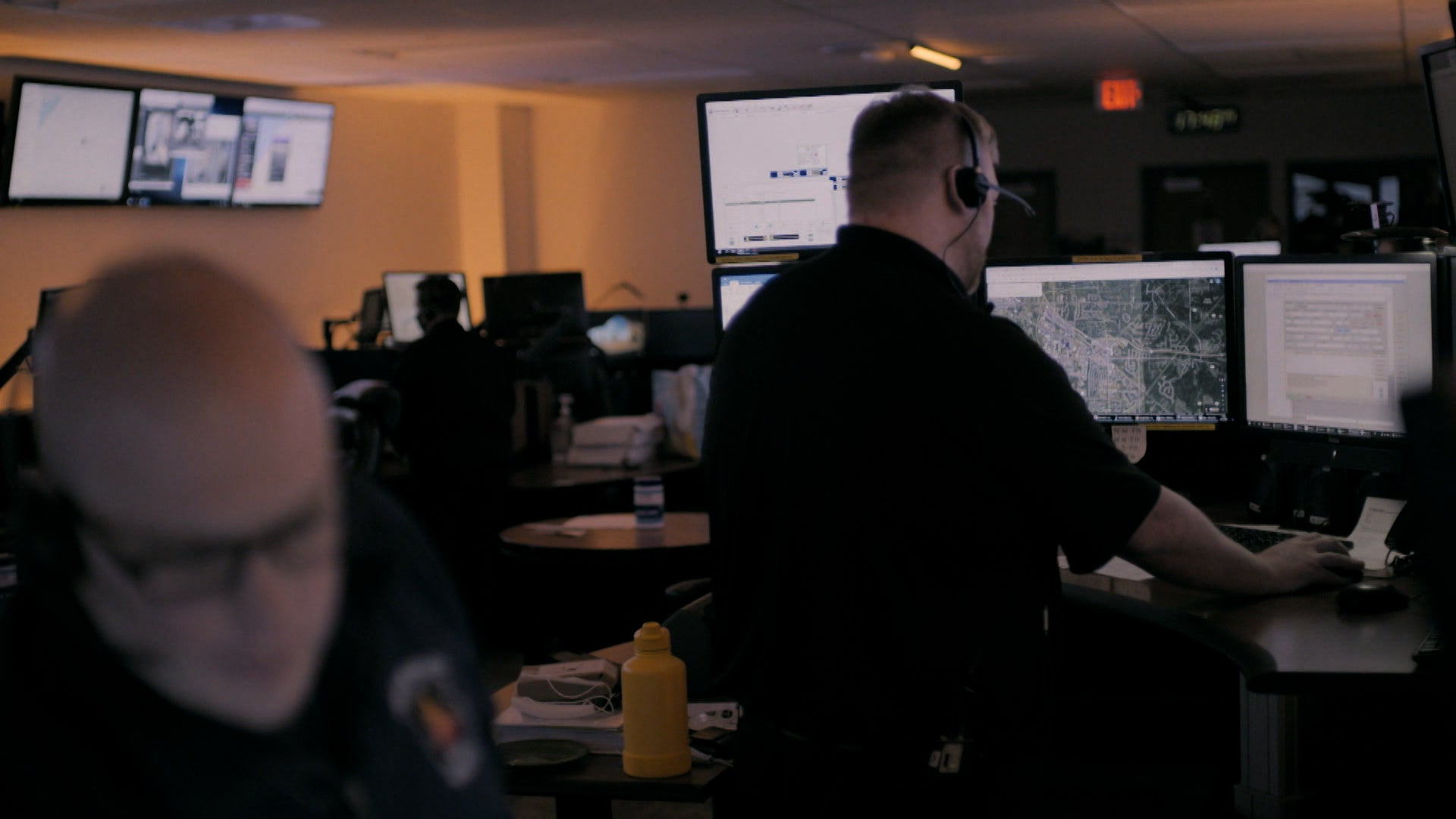 Watch 911 Crisis Center Season 1 Episode 3 : Training Wheels - Watch ...