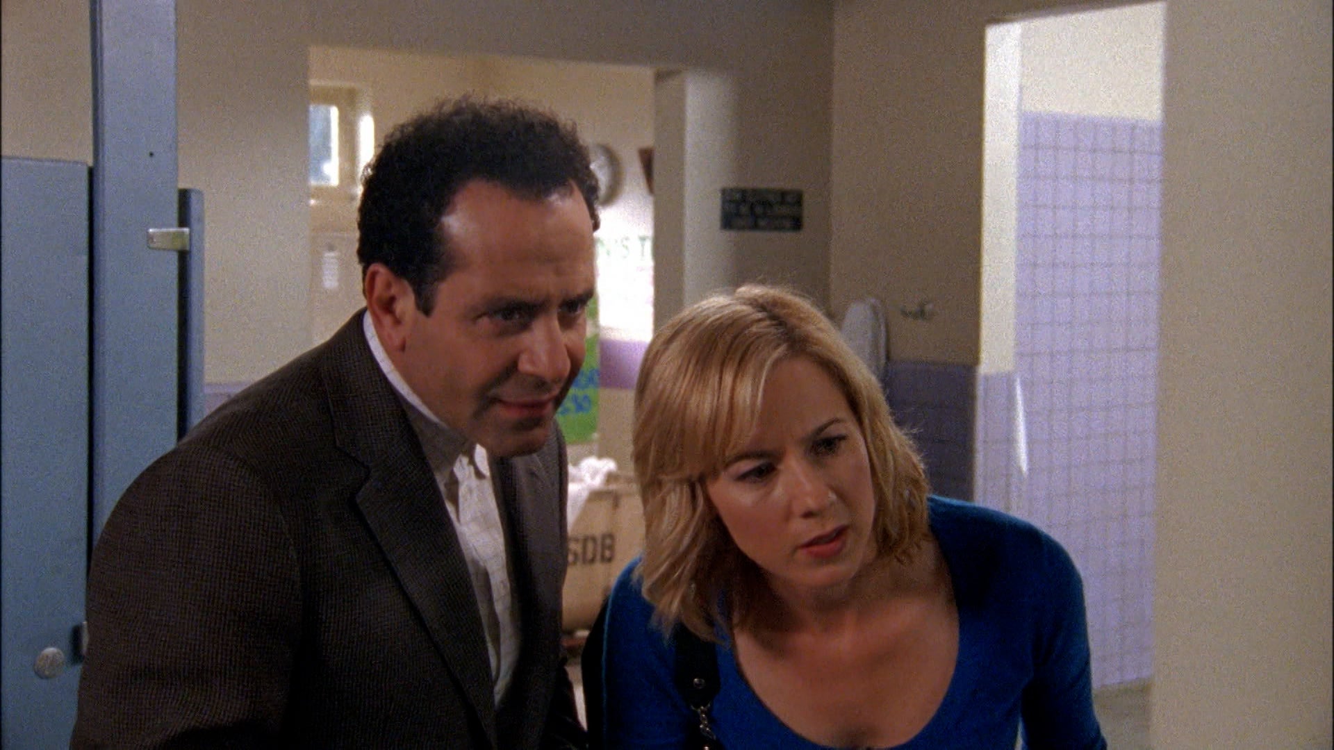 Watch Monk Season 5 Episode 3 : Mr. Monk And The Big Game - Watch Full ...