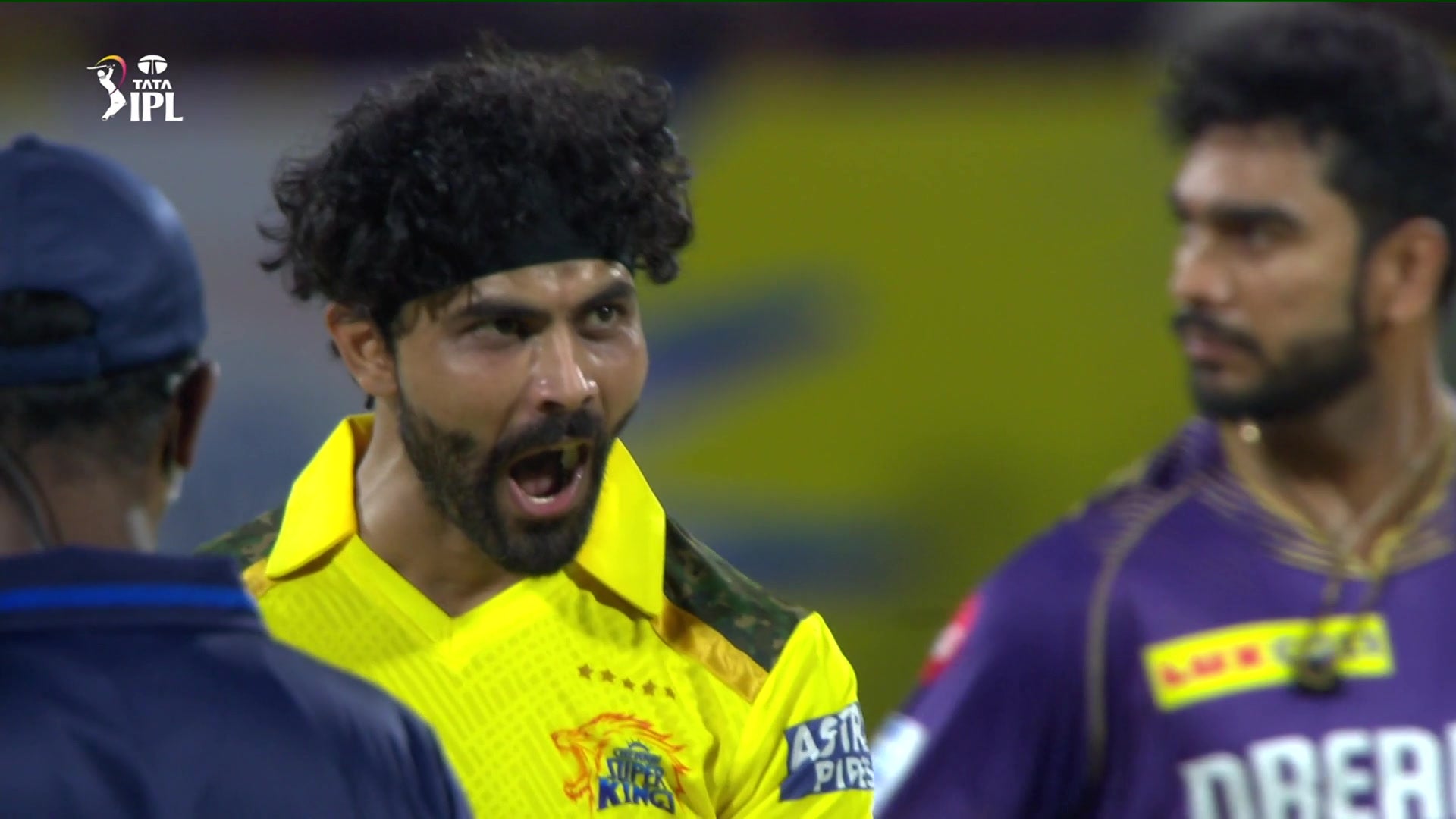 Watch Three For Jaddu! Video Online(HD) On JioCinema