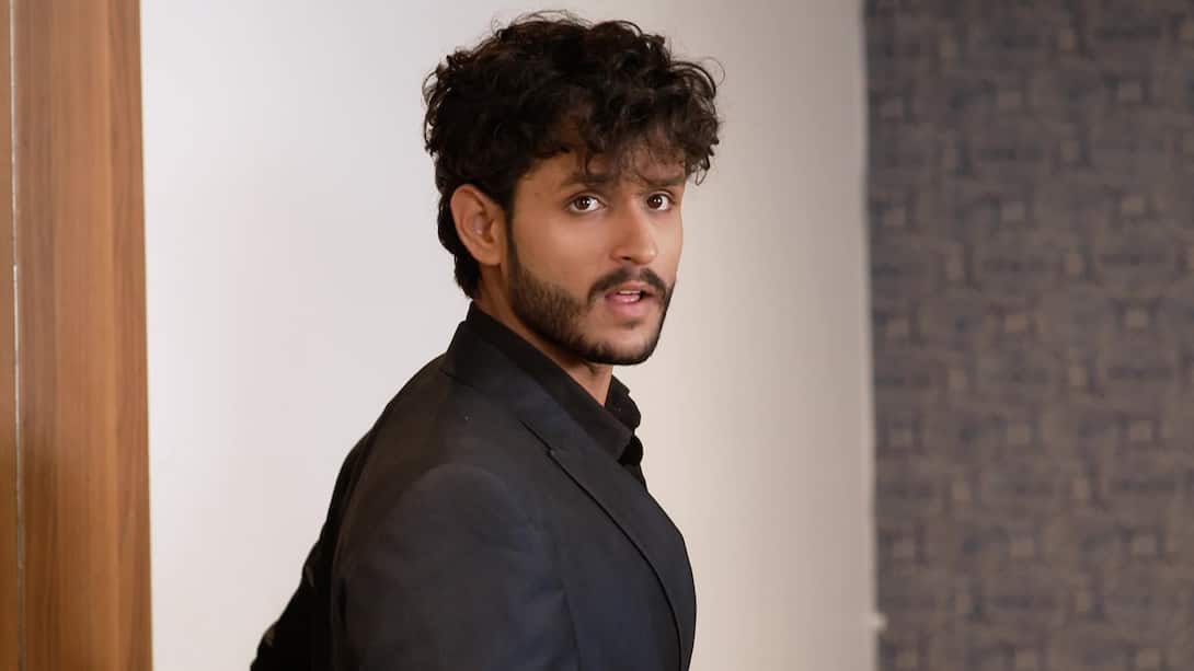 Watch Pirticha Vanva Uri Petla Season 1 Episode 37 : Arjun Admonishes ...