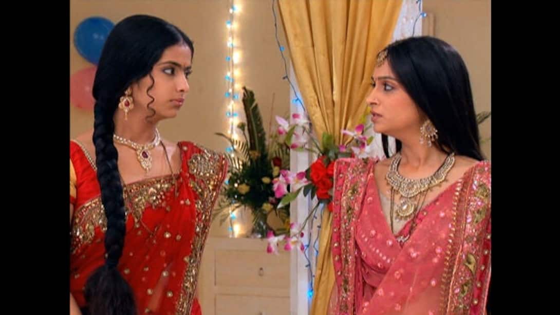 Watch Sasural Simar Ka Season 1 Episode 332 : Roli Warns Simar About ...