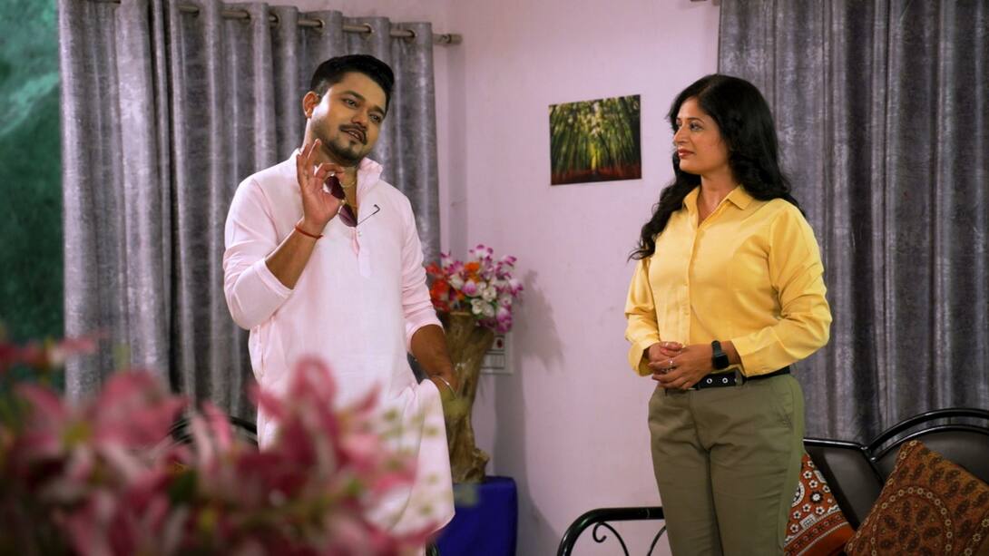 Watch Maru Mann Mohi Gayu Season 1 Episode 494 : Lokesh Is At Abhilasha’s Place - Watch Full ...