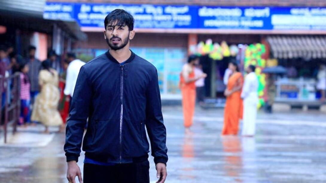 Watch Mangalyam Tantunanena Season 1 Episode 300 : Tejaswi In Annapoorneshwari Temple! - Watch ...