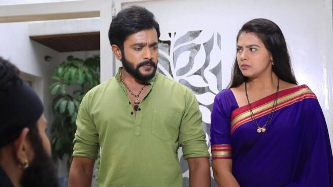 Watch Ginirama Season 1 Episode 246 : Mahathi-Shivaram Trade Places ...