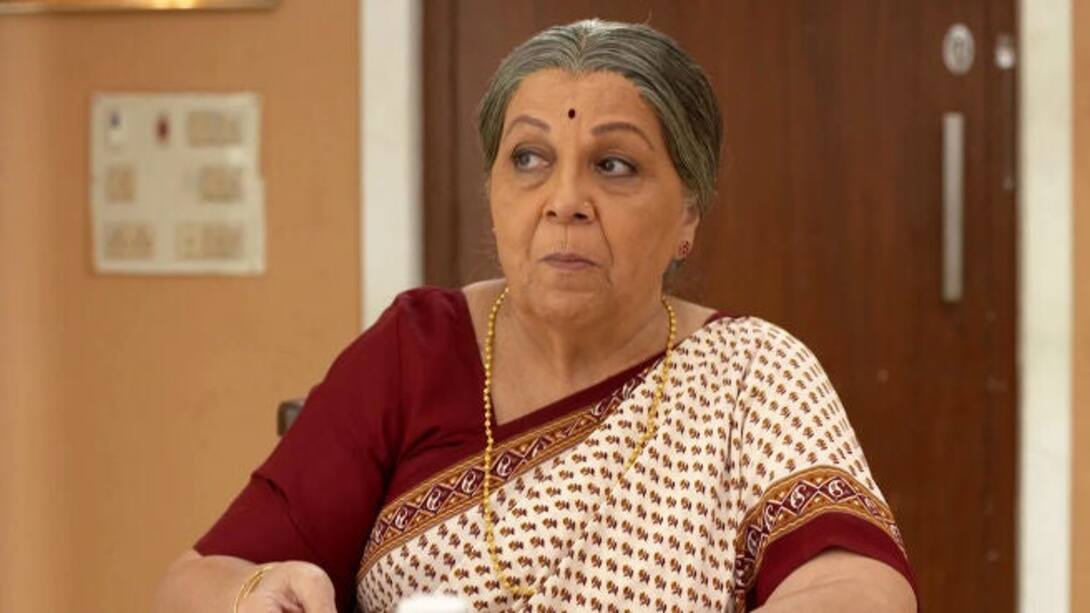 Watch Sukhi Mansacha Sadra Season 1 Episode 43 : Ajji Ignores The Truth ...